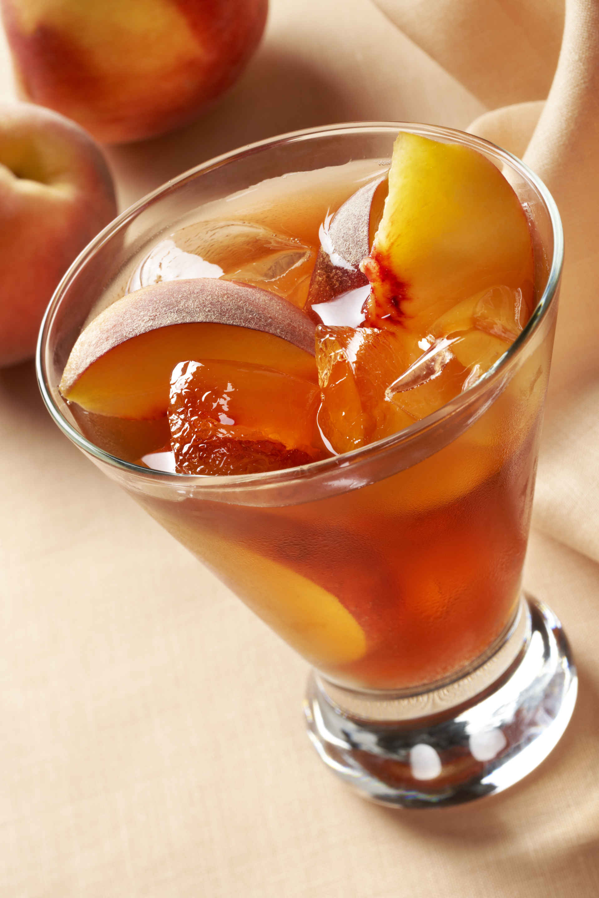 Peach Iced Tea Recipe - Mocktail Recipe – Mathieu Teisseire